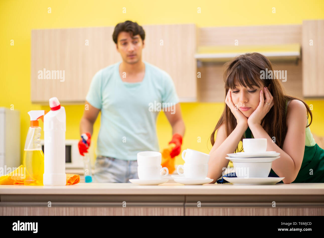 Kitchen frustrated woman washing dishes hi-res stock photography and ...