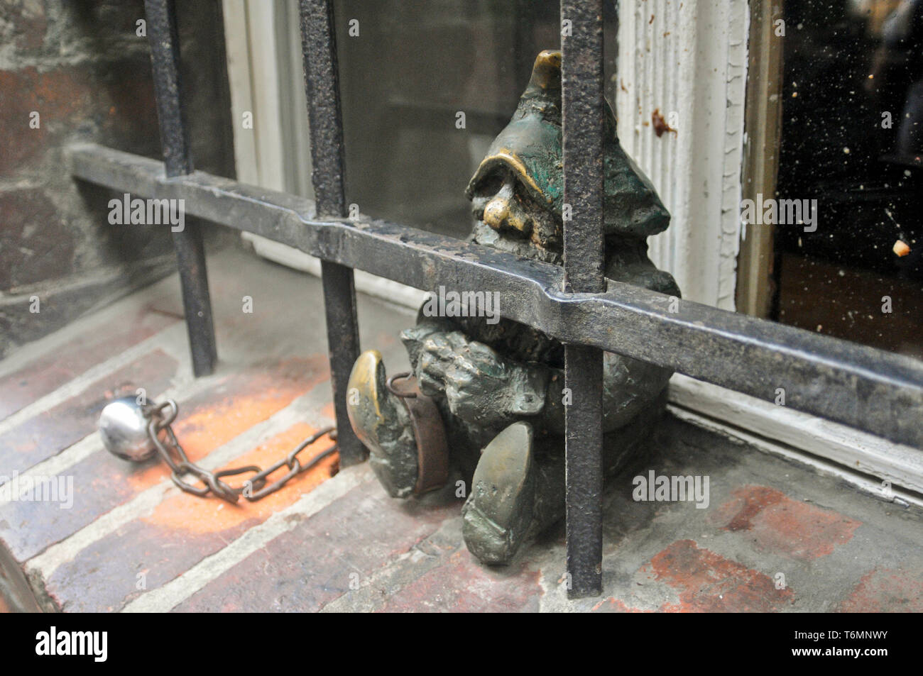 Gnomes wroclaw hi-res stock photography and images - Alamy