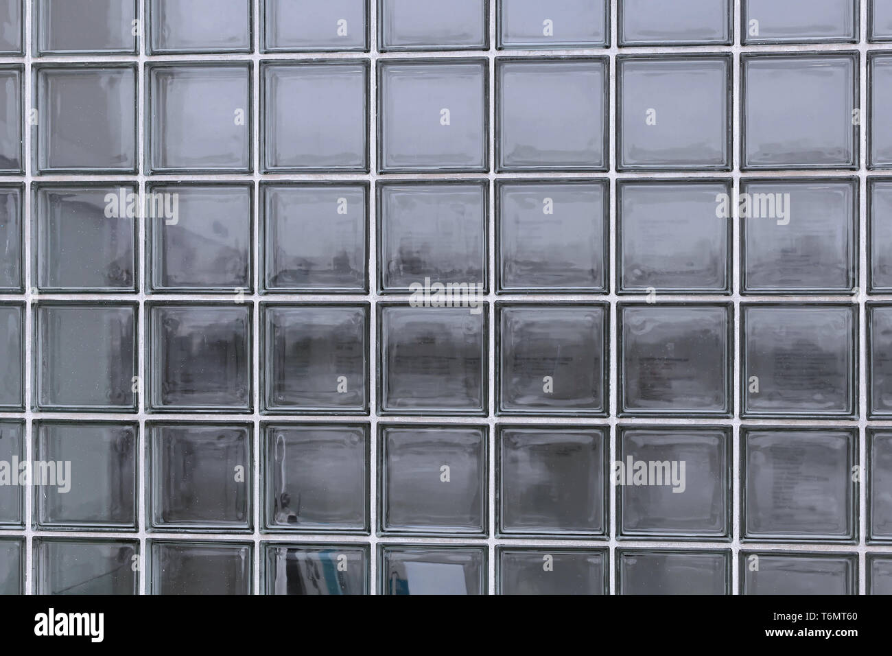 Glass Cube Wall High Resolution Stock Photography and Images - Alamy