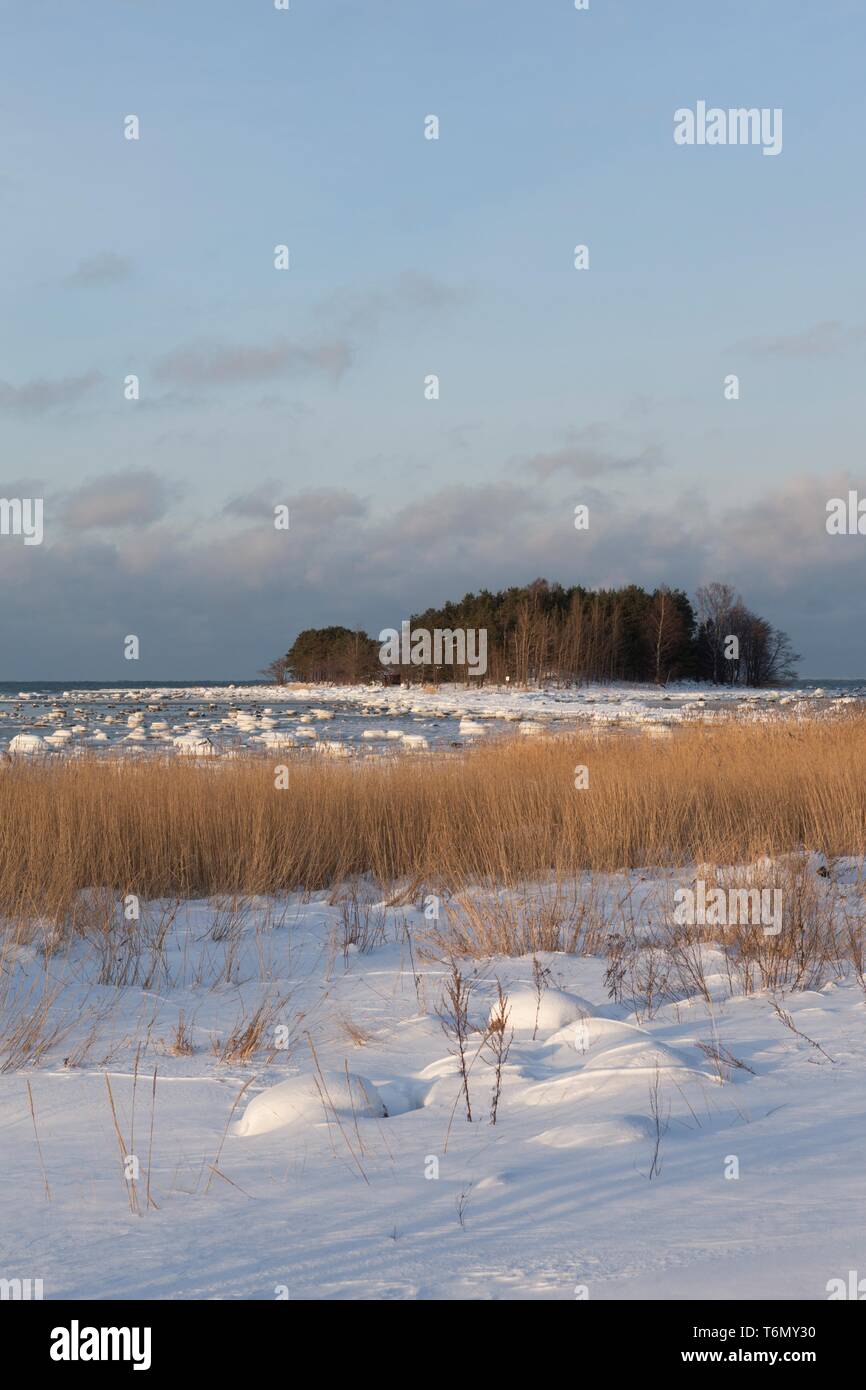 Coast in Natturi Village in winter Stock Photo - Alamy