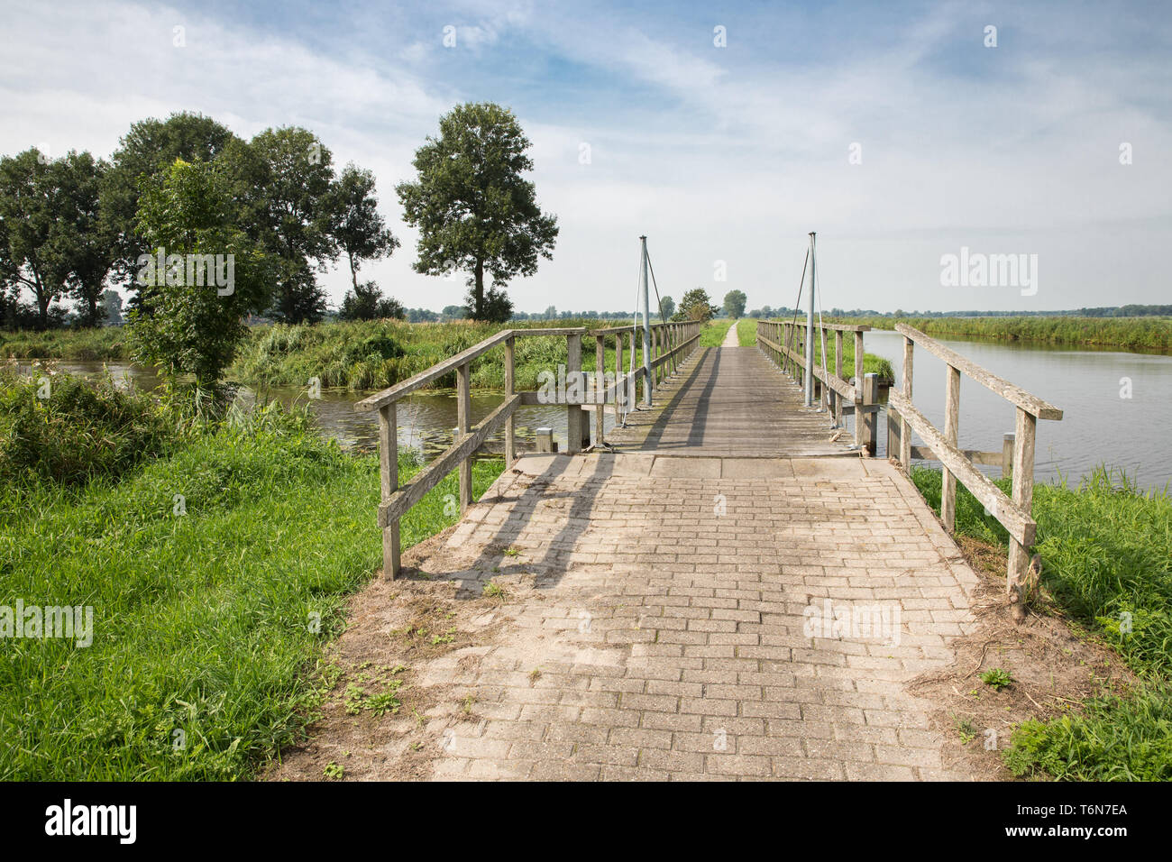 Wooden bridge in Dutch National Park Weerribben Stock Photo - Alamy