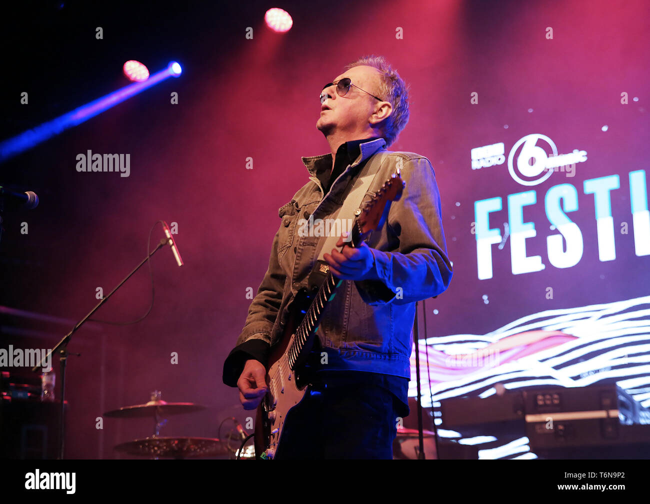 Andy gill gang of four hi-res stock photography and images - Alamy