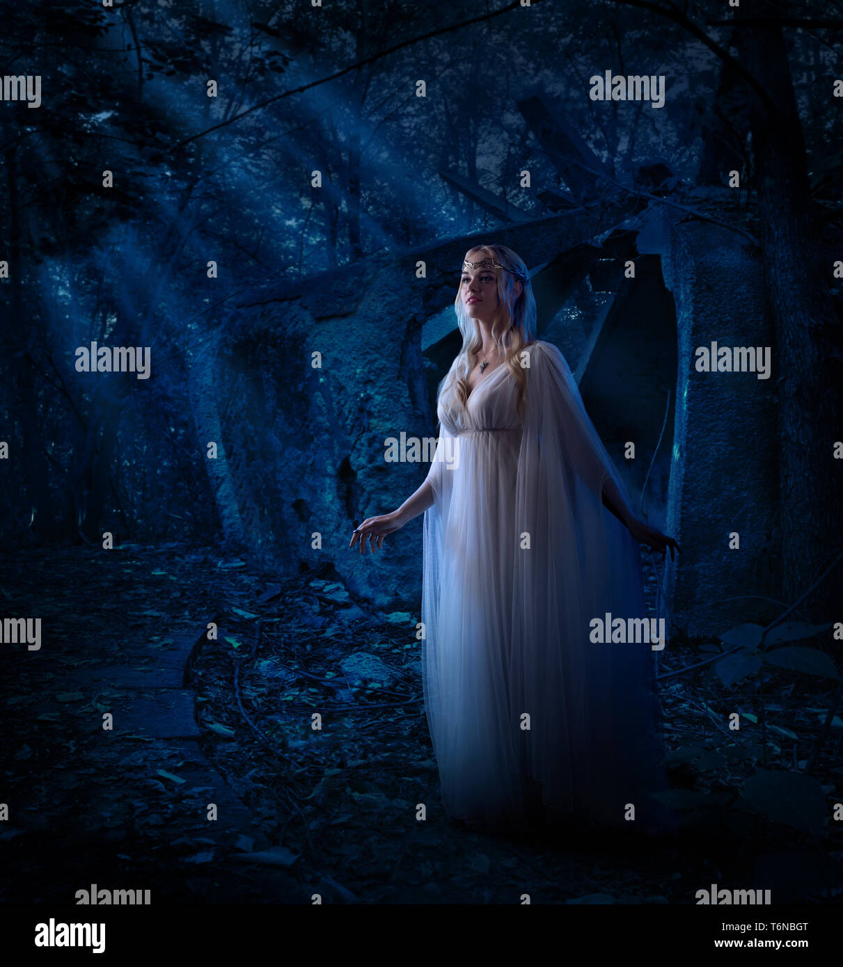 Young female elf hi-res stock photography and images - Alamy