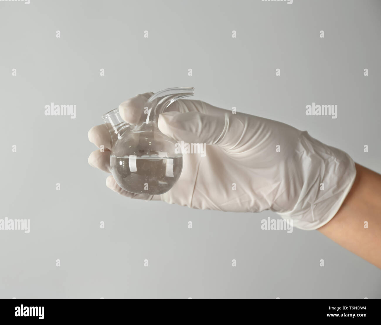 Retort flask hi-res stock photography and images - Alamy