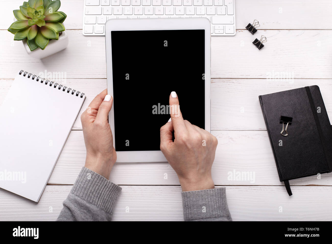 Corporate female hands hi-res stock photography and images - Alamy