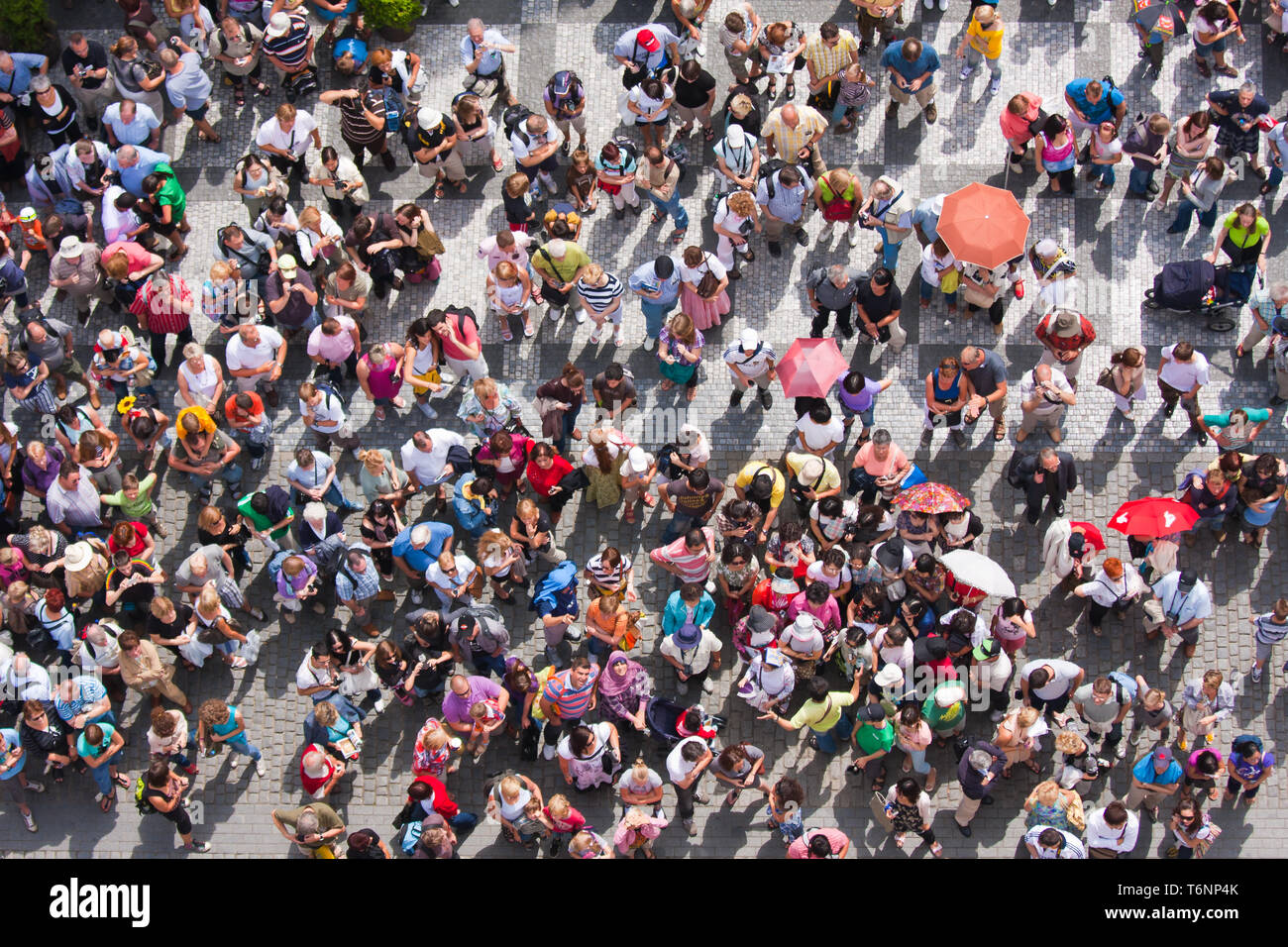 Many peaple hi-res stock photography and images - Alamy