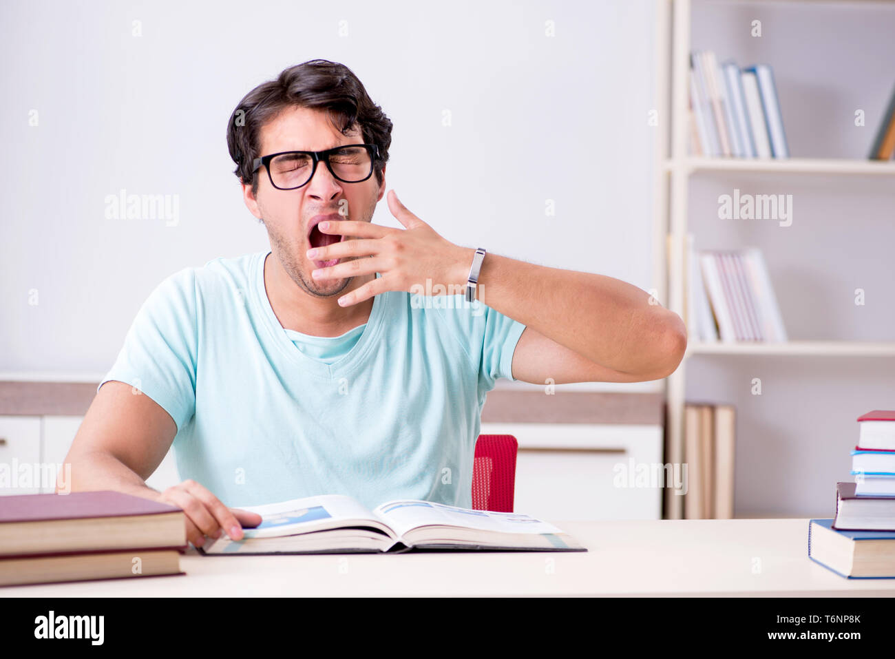 Yawning school classroom hi-res stock photography and images - Alamy