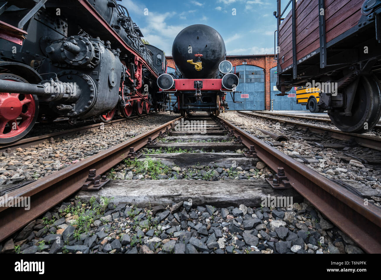 Large train depot trains hi-res stock photography and images - Alamy