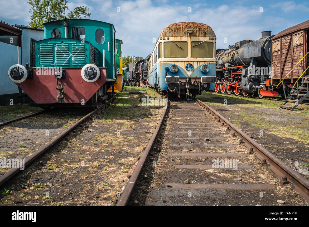 Old disused passenger trains Stock Photo - Alamy