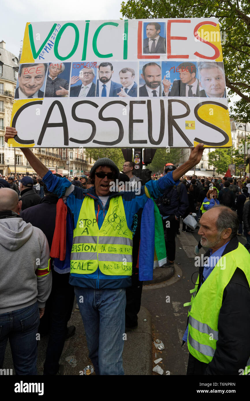 Black bloc france hi-res stock photography and images - Alamy