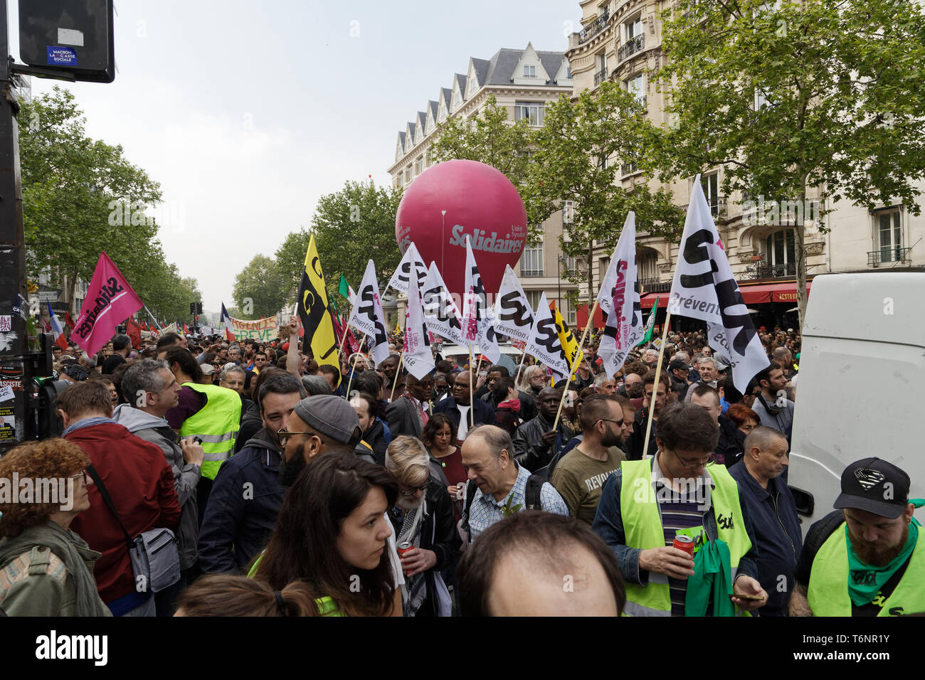 Paris, France. 1st May, 2019. Demonstration of may day international ...