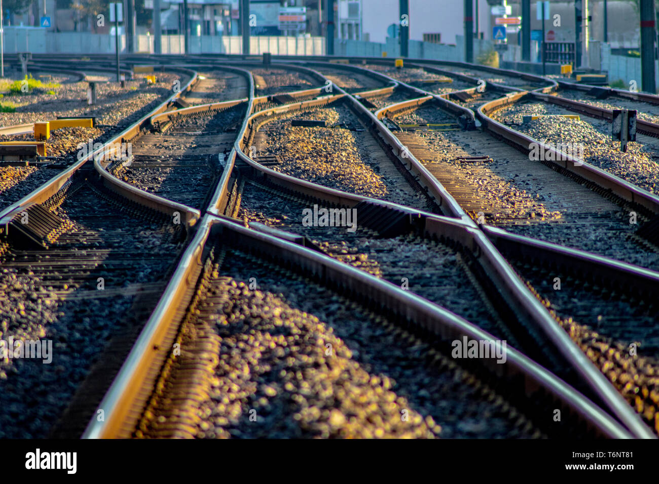 Trains and tracks hi-res stock photography and images - Alamy