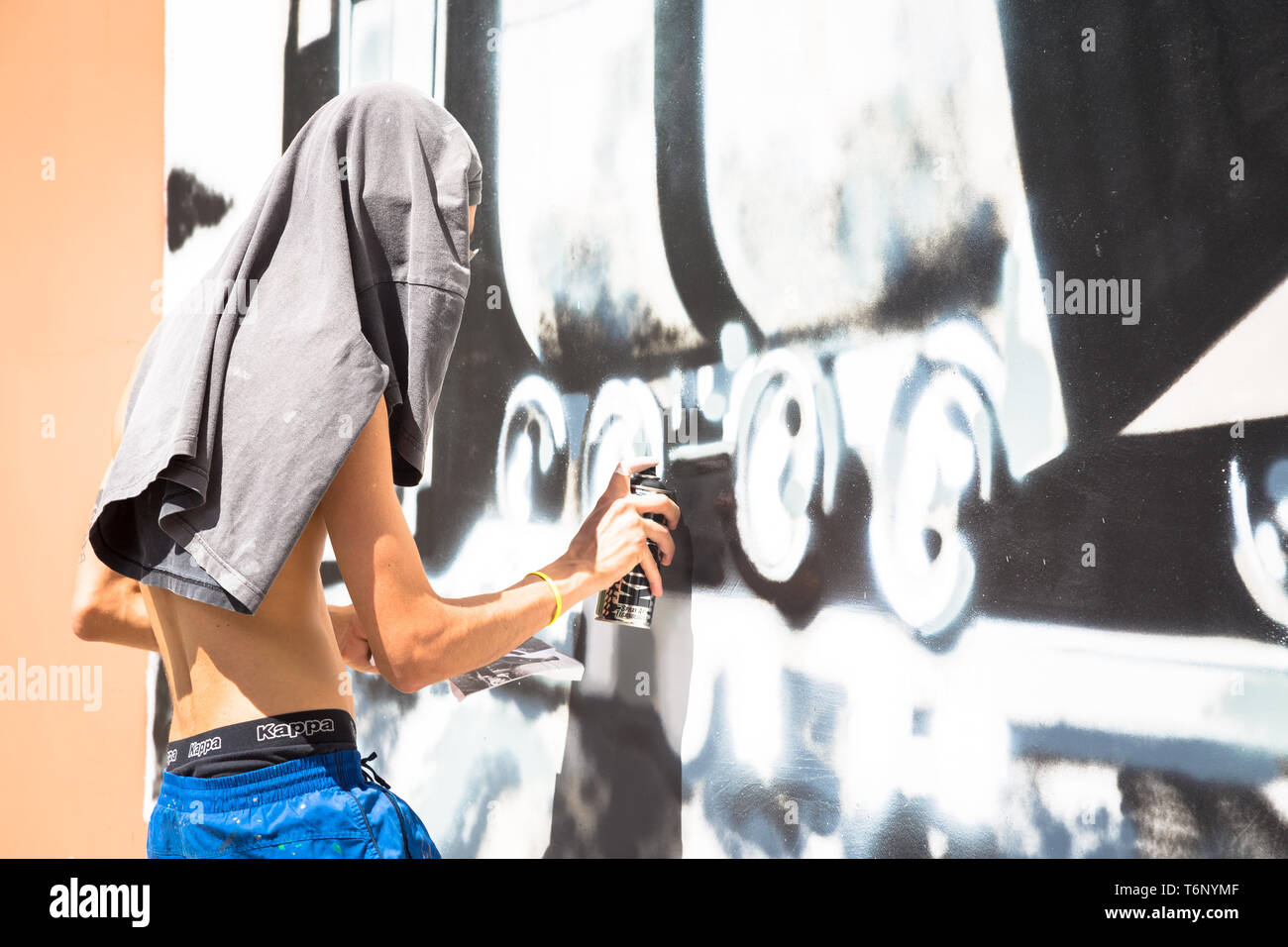 Anonymous writer hi-res stock photography and images - Alamy