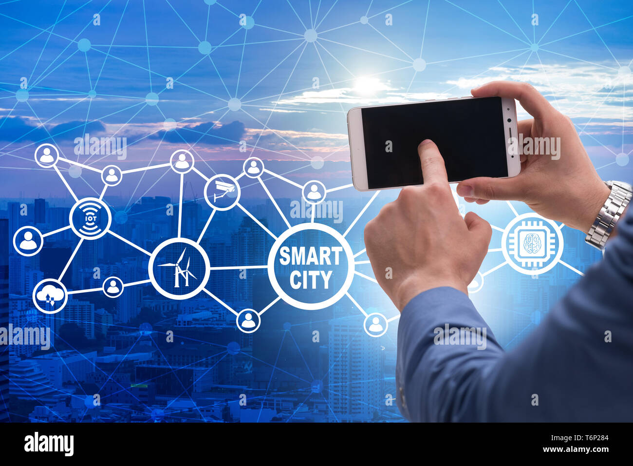 Smart city in innovation concept Stock Photo - Alamy