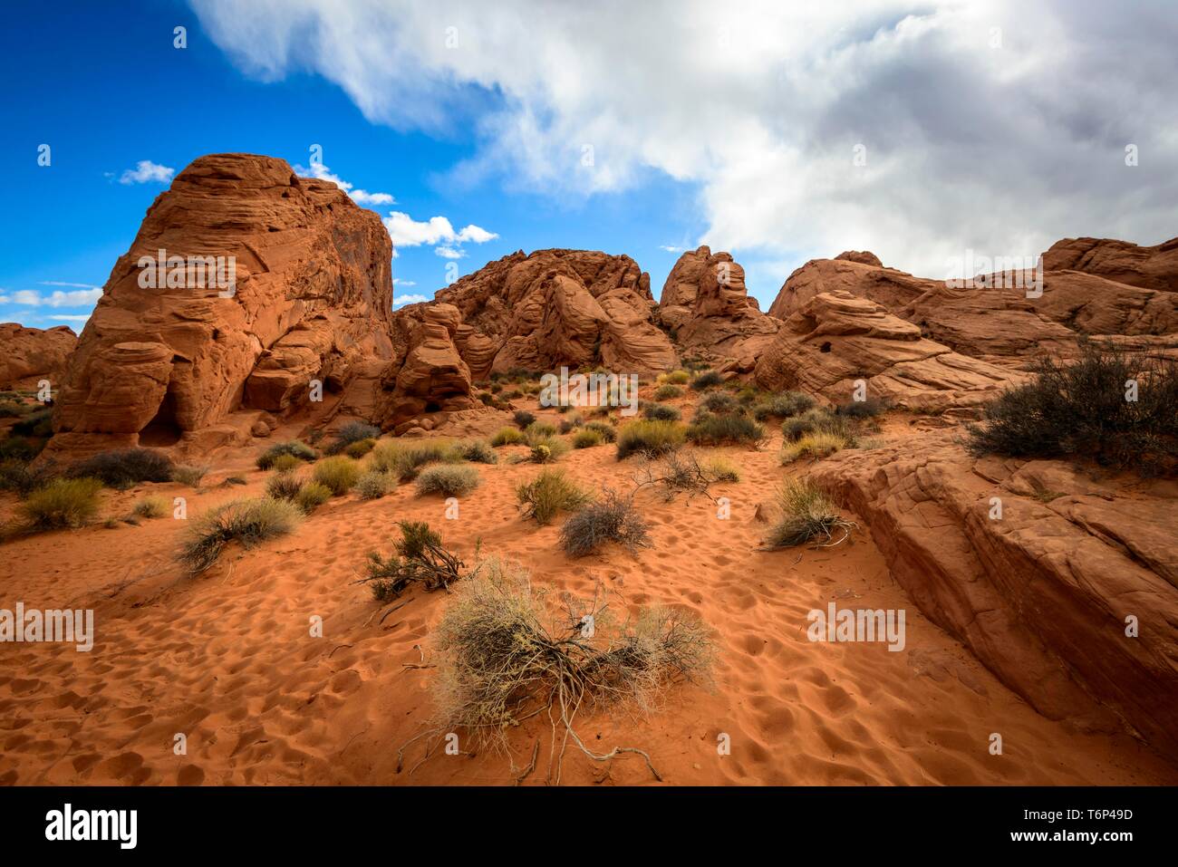 Rainbow Vista, red sandstone rocks, Mojave desert, sandstone formation ...