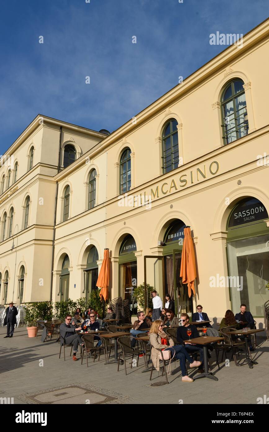 Bazar cafe hi-res stock photography and images - Alamy