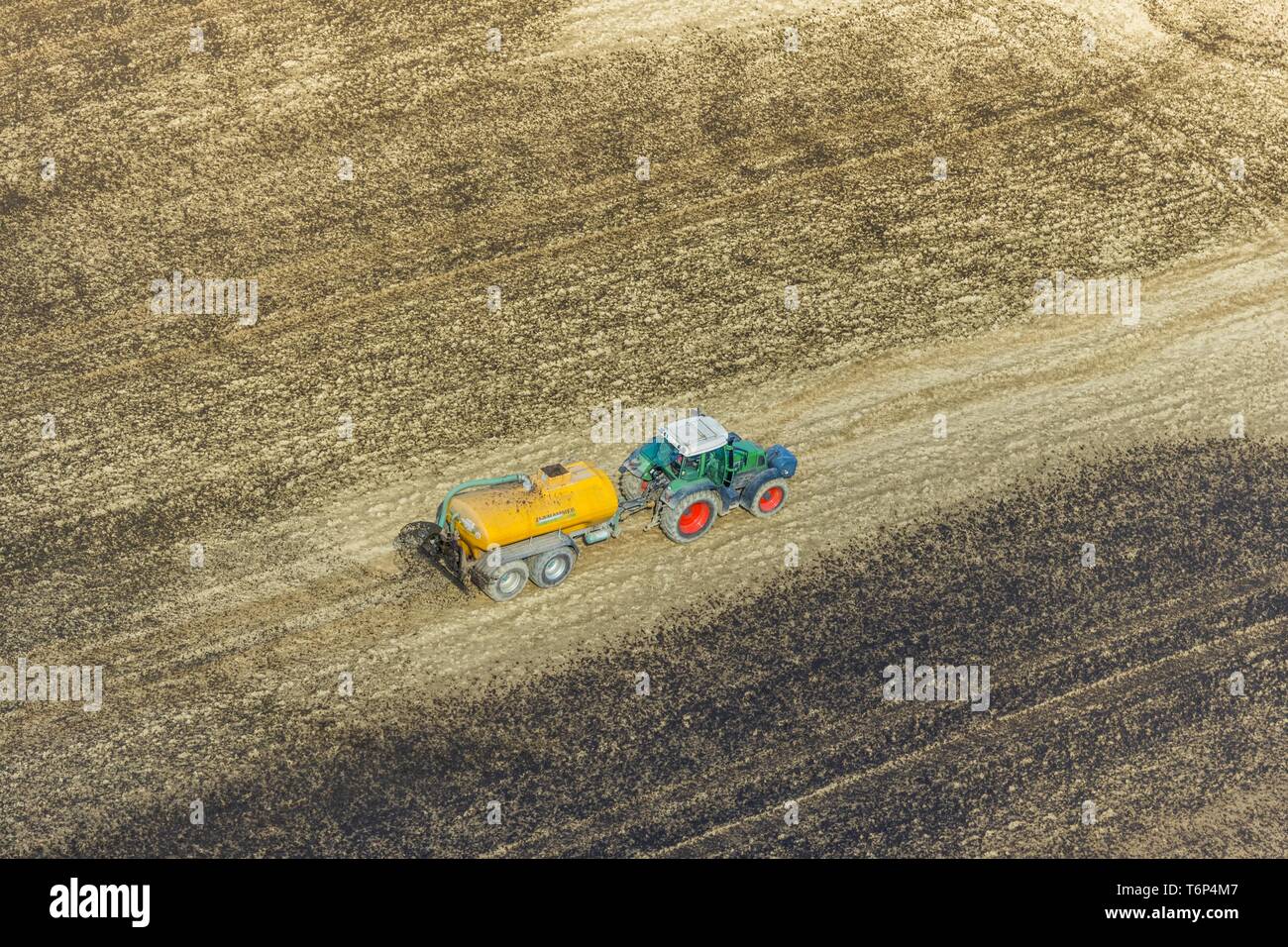 Manure tank hi-res stock photography and images - Alamy