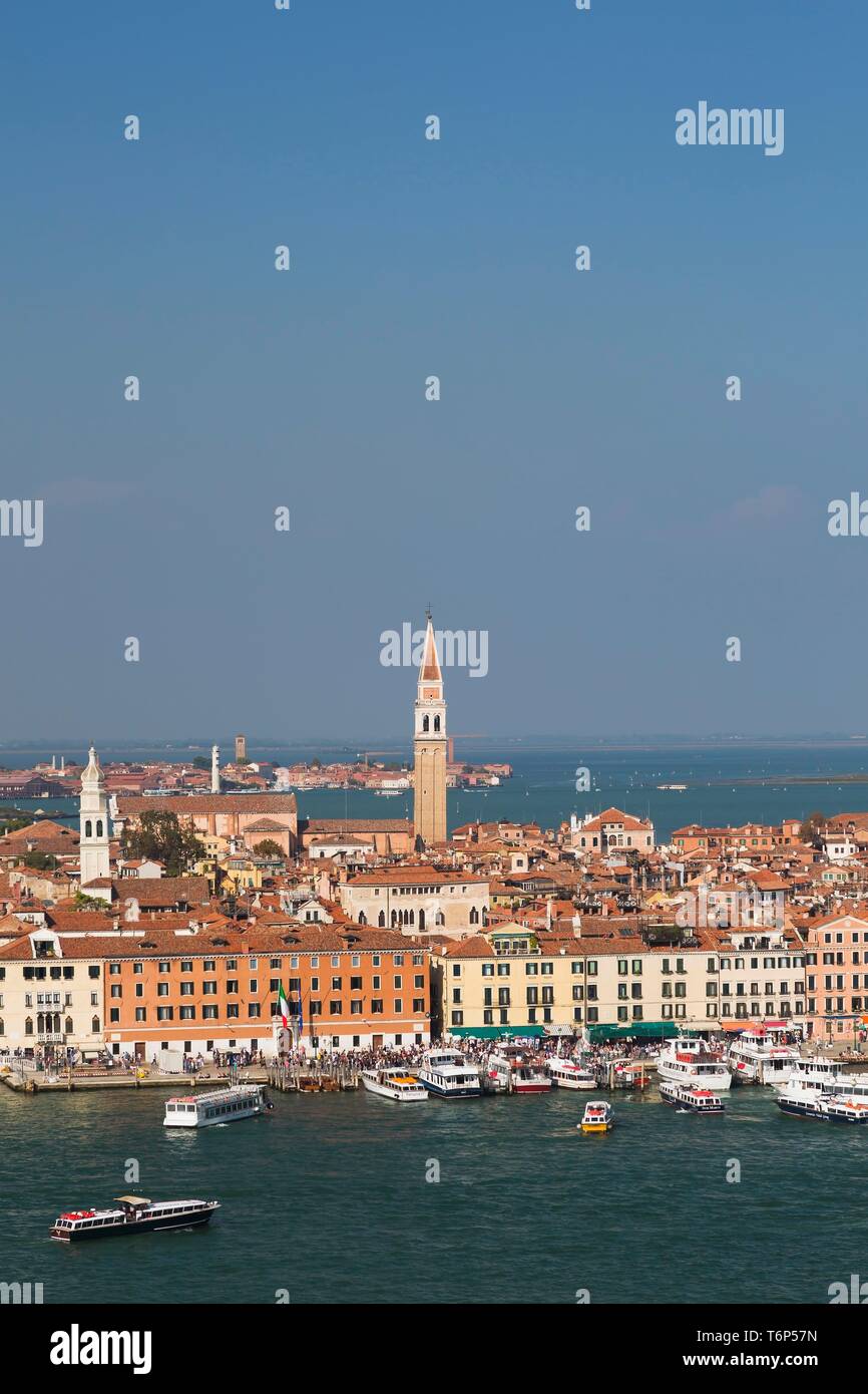 City view with church San Francesco della Vigna and boats in the lagune ...