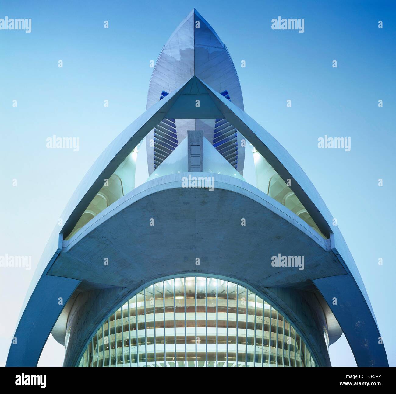 Valencia opera house exterior hi-res stock photography and images - Alamy