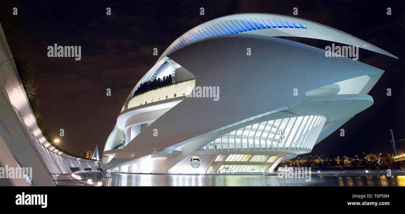 Valencia opera house exterior hi-res stock photography and images - Alamy