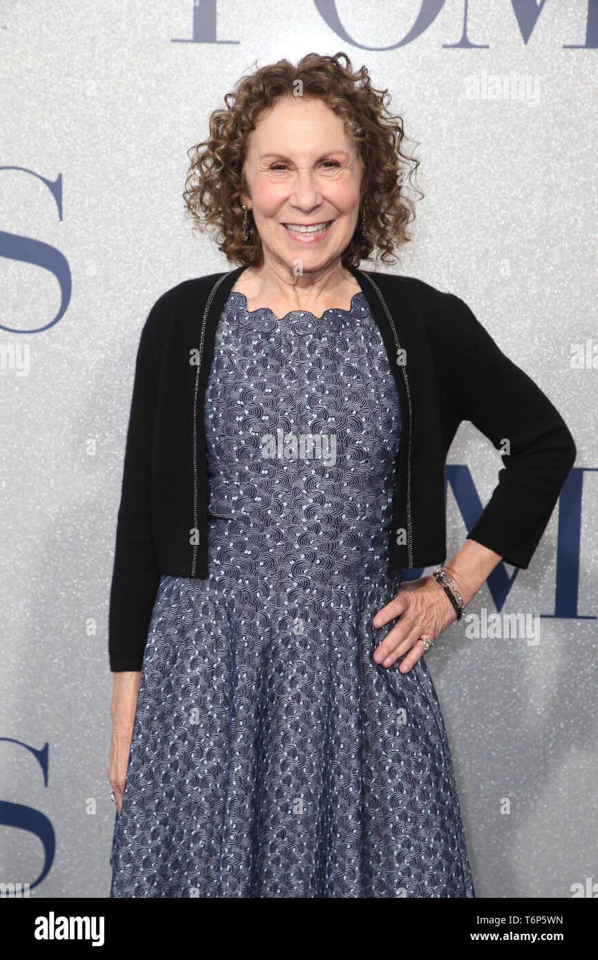 Los Angeles, Ca, USA. 1st May, 2019. Rhea Perlman at the World Premiere ...