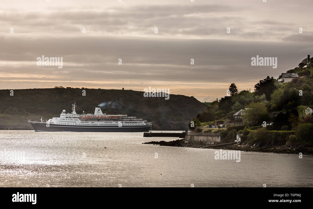 Coastal town crosshaven hi-res stock photography and images - Alamy
