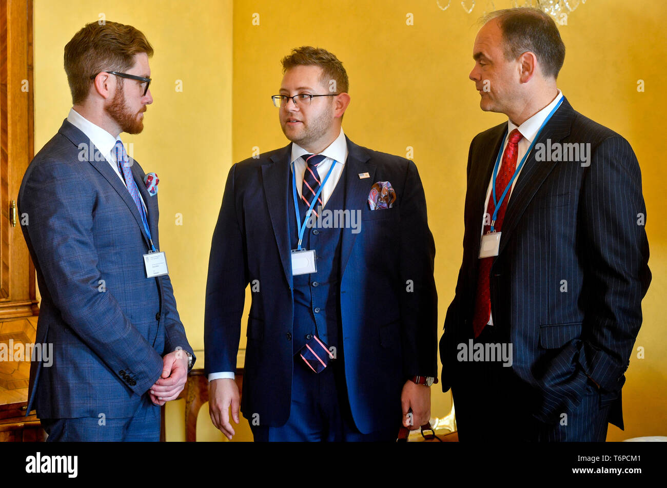 Vodafone group hi-res stock photography and images - Alamy