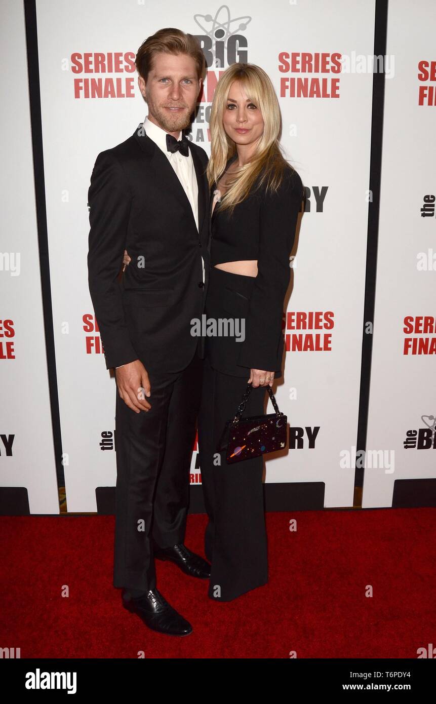 Karl Cook, Kaley Cuoco at arrivals for THE BIG BANG THEORY Series ...
