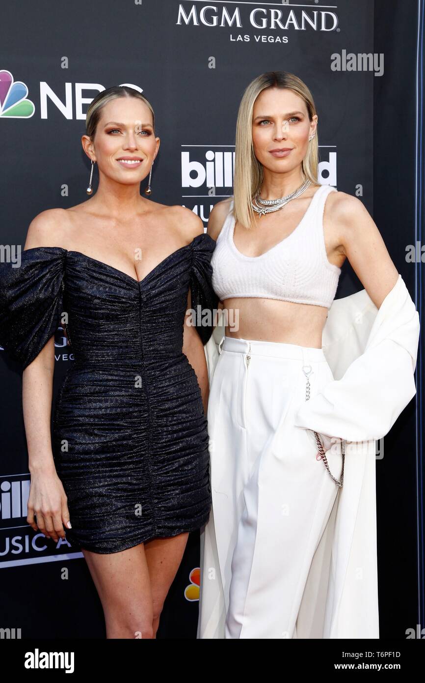 Las Vegas Nv Usa 1st May 2019 Erin Foster Sara Foster At Arrivals