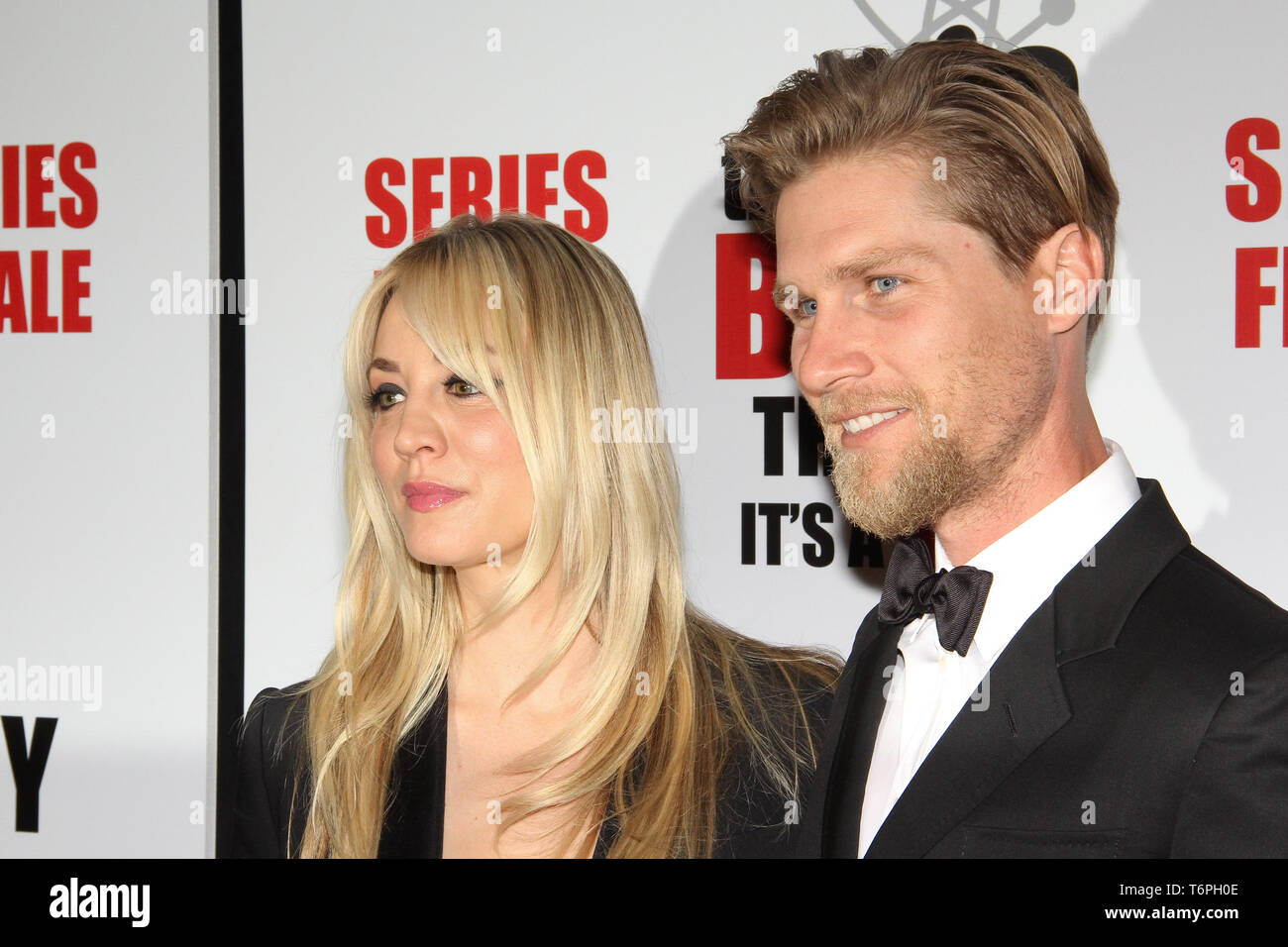 Pasadena, USA. 01st May, 2019. Kaley Cuoco (r) and husband Karl Cook at ...