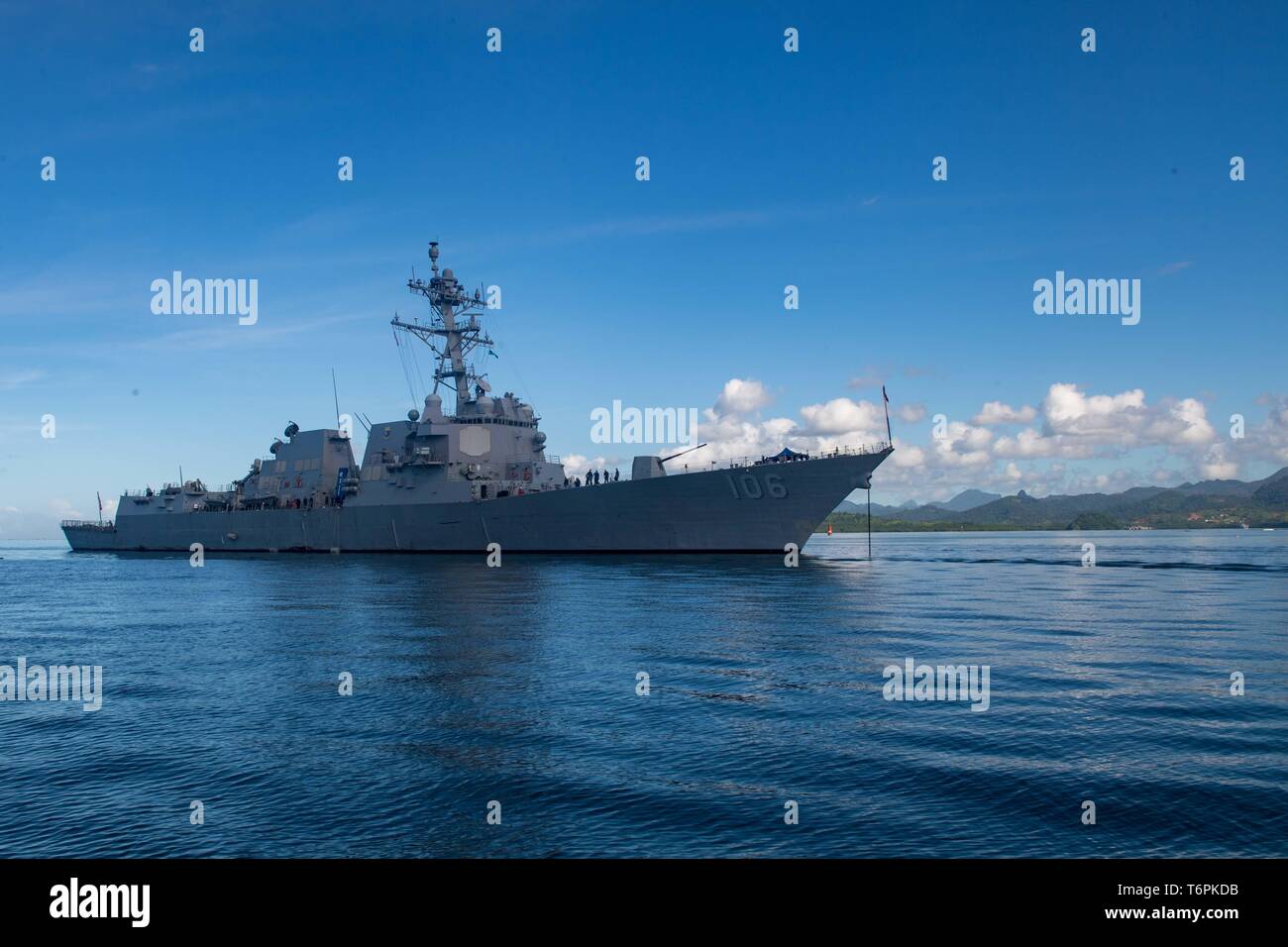 The guided-missile destroyer USS Stockdale (DDG 106) anchored in Suva ...
