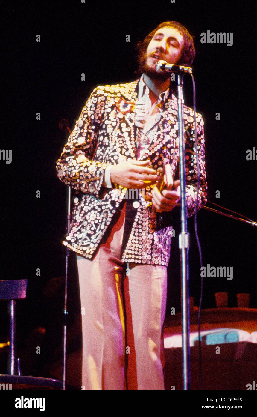 Rainbow theatre london hi-res stock photography and images - Alamy