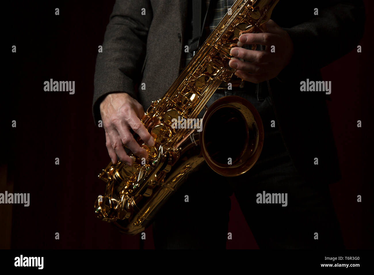 Tenor Saxophone Stock Photos & Tenor Saxophone Stock Images - Alamy