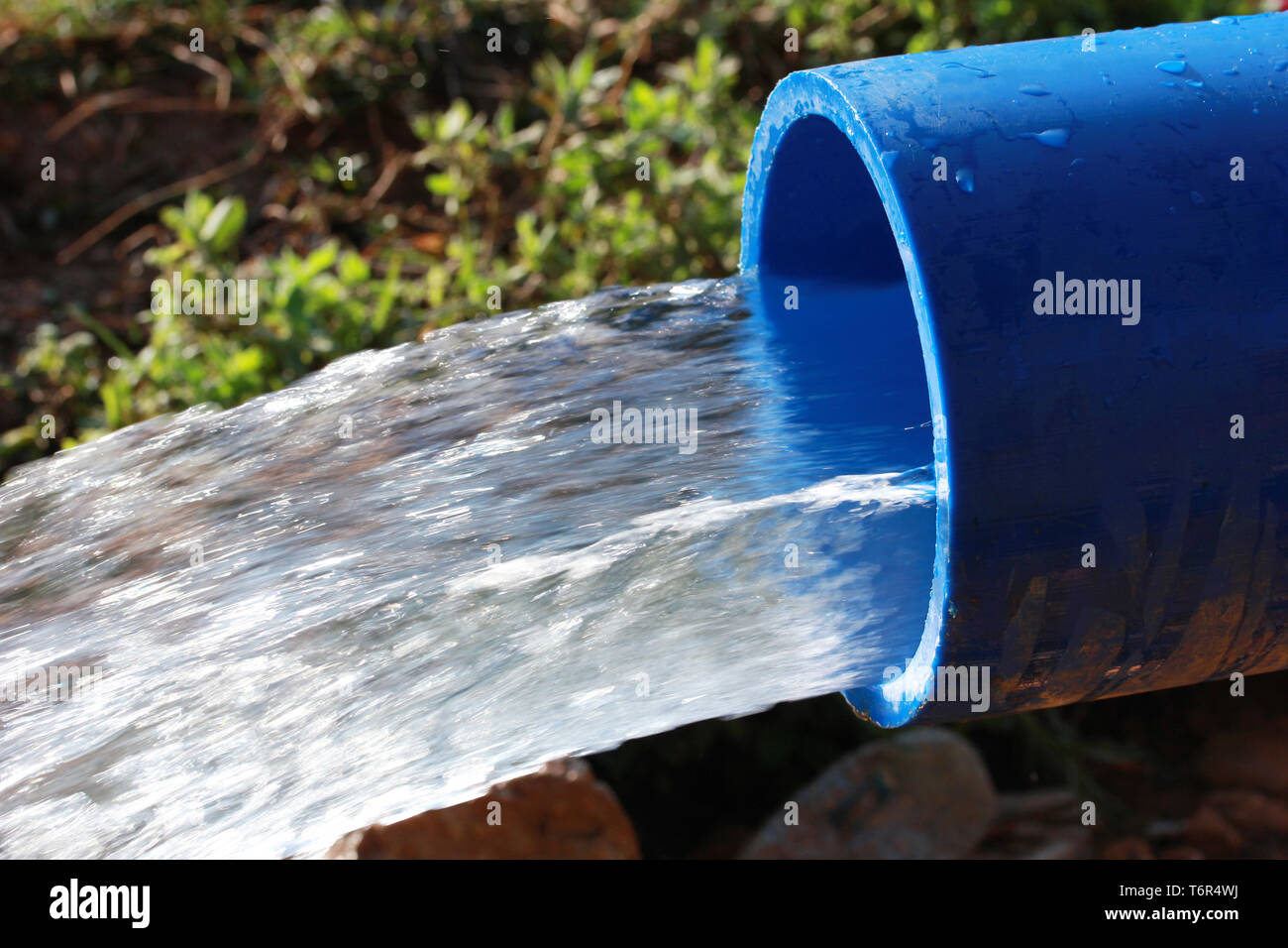 Irrigation duct flowing water hi-res stock photography and images - Alamy
