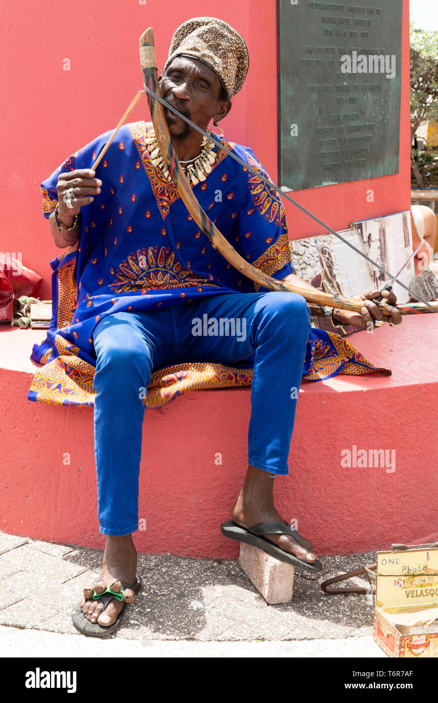 Curacao people hi-res stock photography and images - Alamy