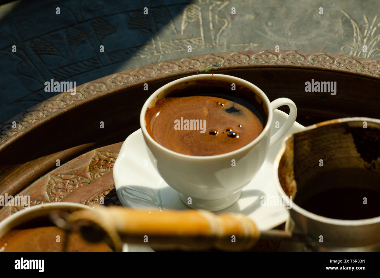 Traditional tray of Arabic or Turkish style coffee Stock Photo - Alamy