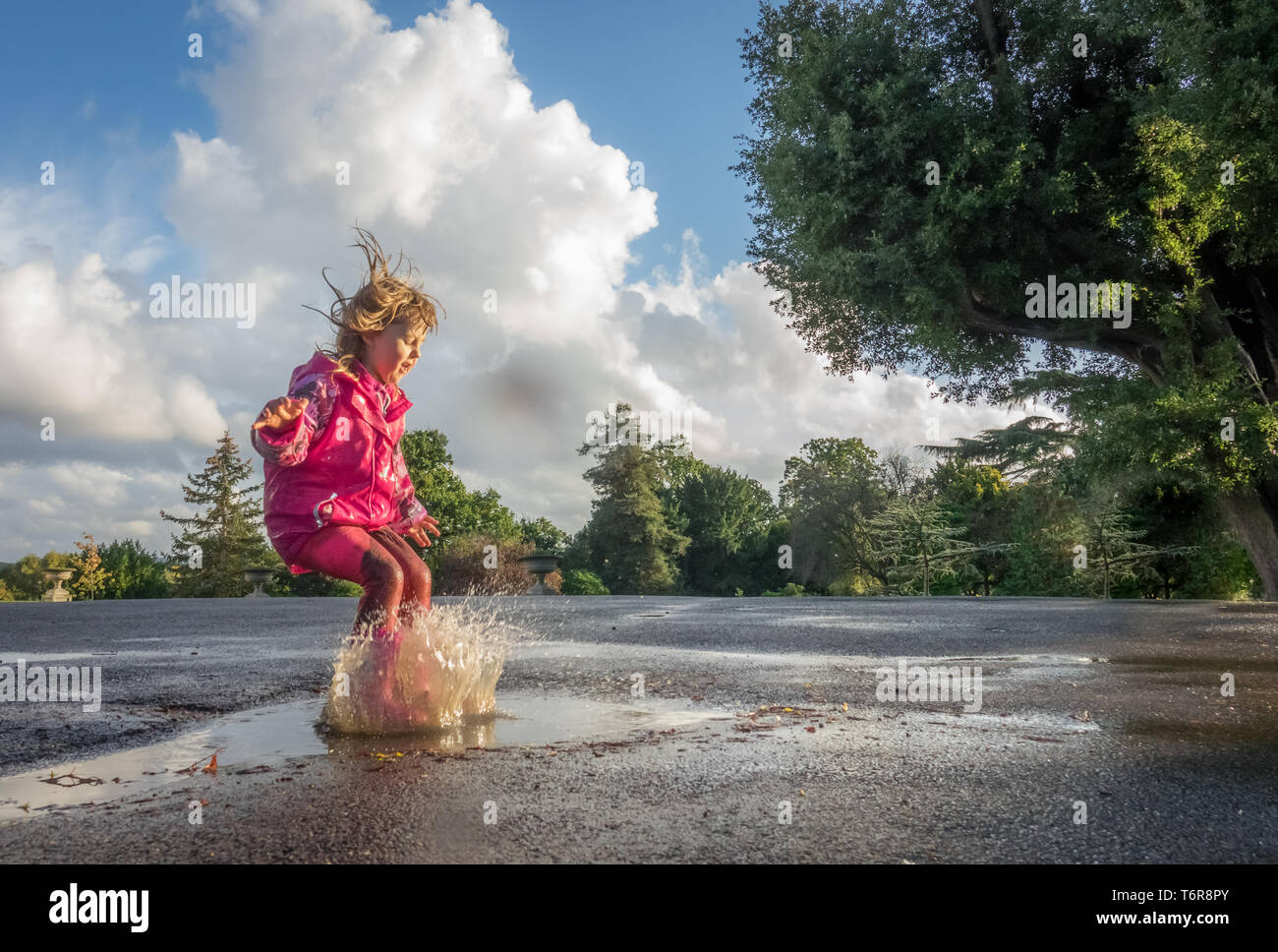 Huge puddle of rain water hi-res stock photography and images - Alamy