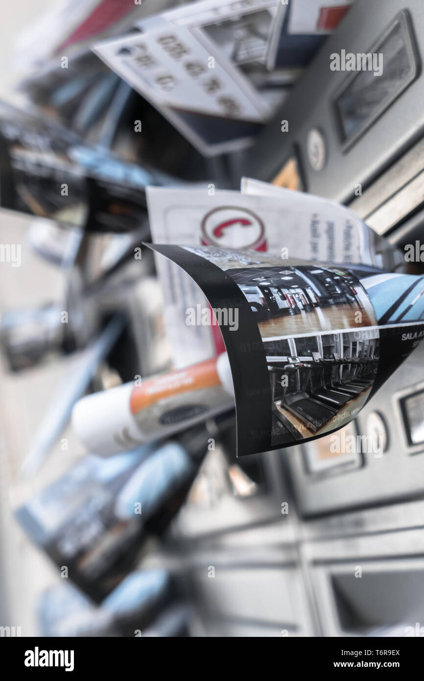 Mailbox flyers hi-res stock photography and images - Alamy