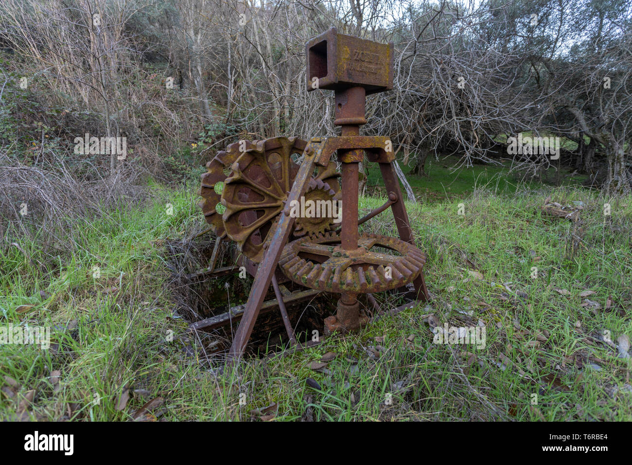 old machine to drew water Stock Photo - Alamy