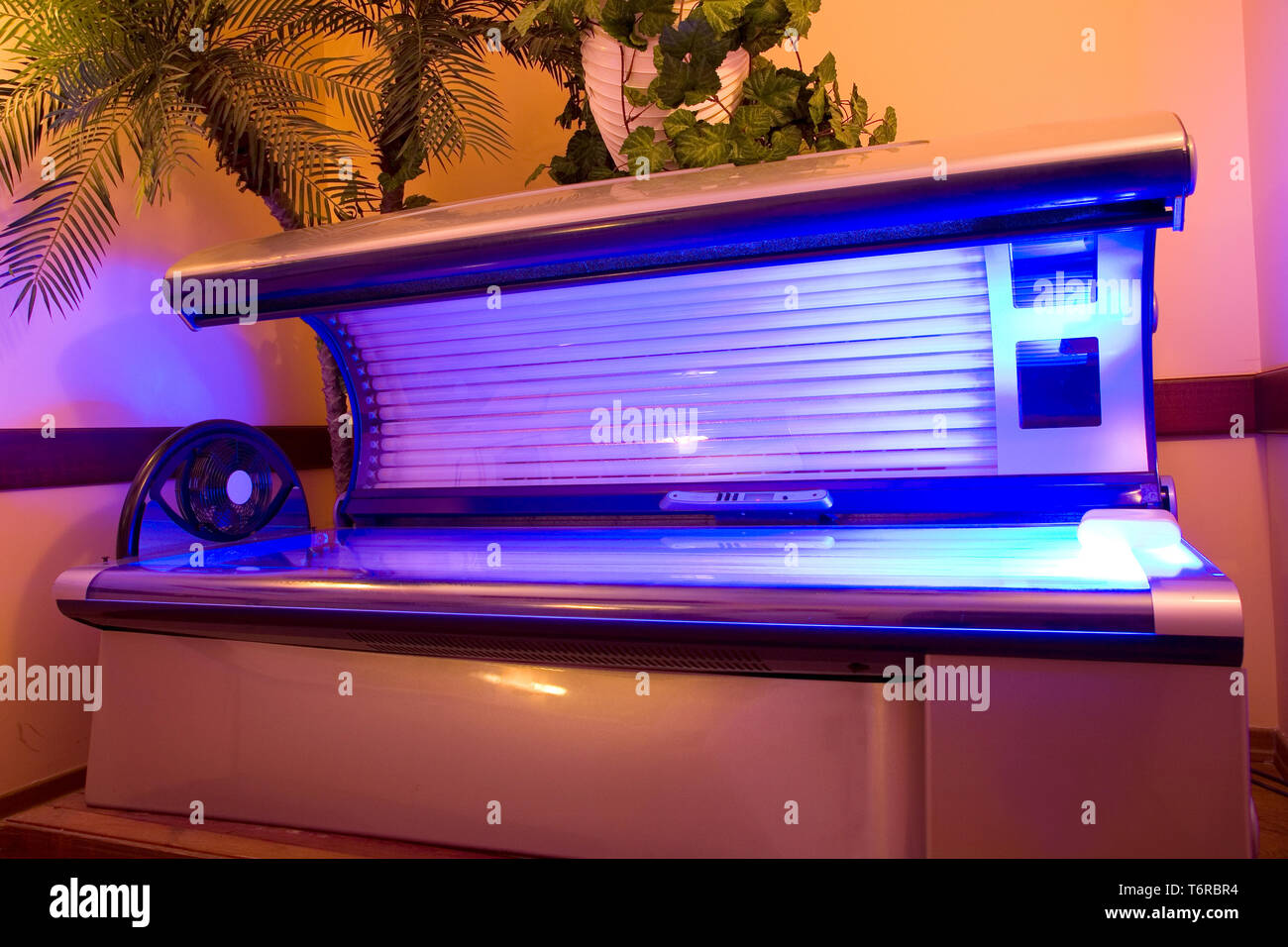 Tan bed hi-res stock photography and images - Alamy