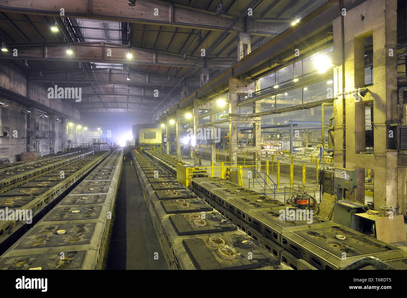 Production of metal components in a foundry - Equipment and ...