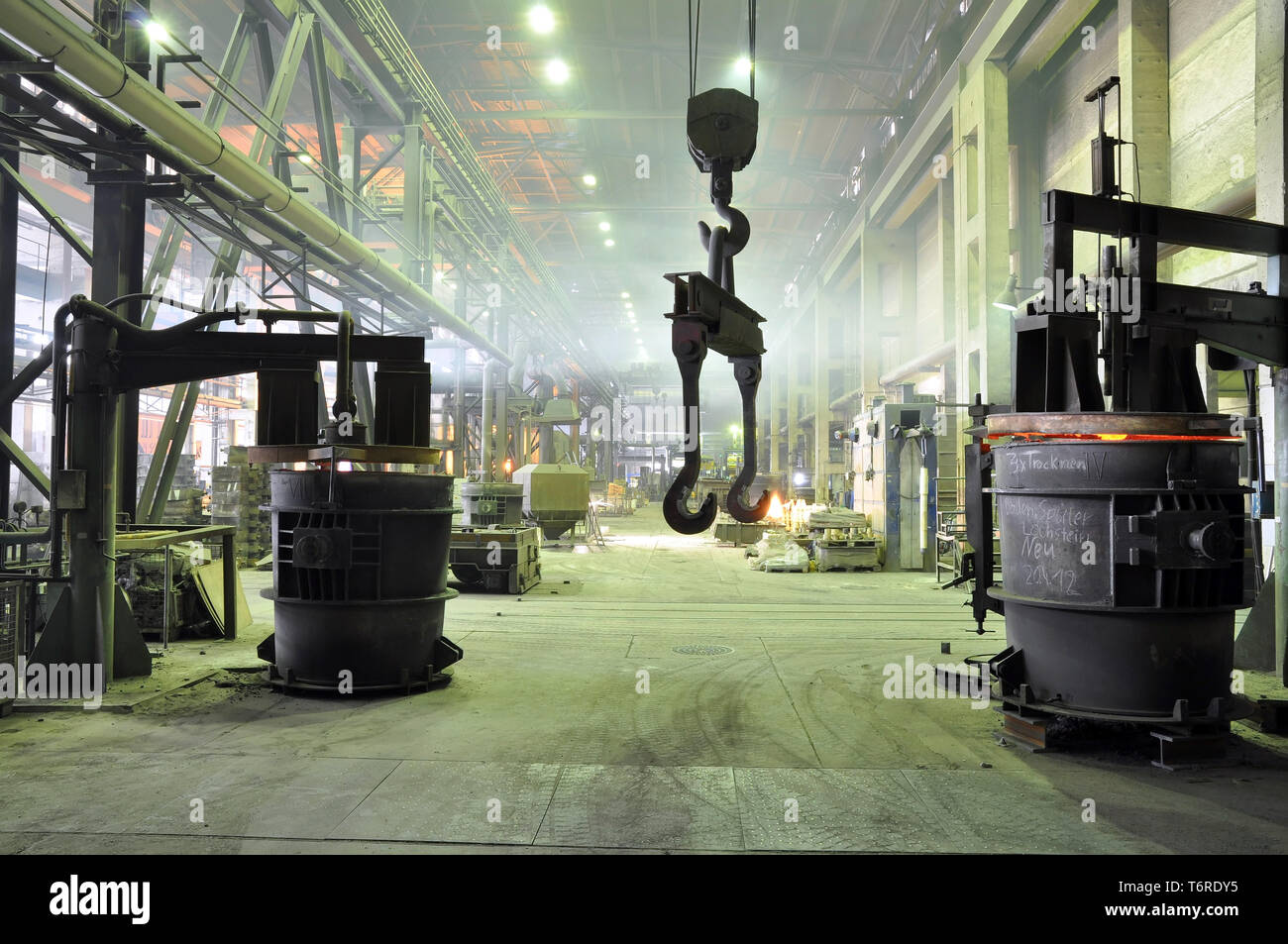 Production of metal components in a foundry - Equipment and ...