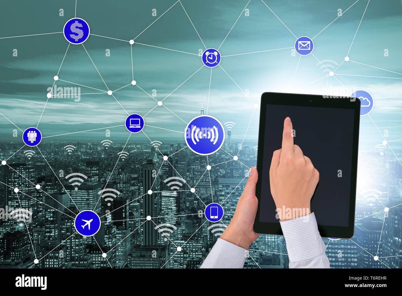 Smart city in innovation concept Stock Photo - Alamy