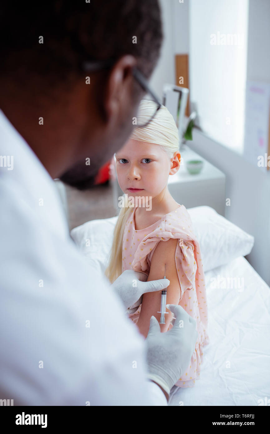 Scared of doctors hi-res stock photography and images - Alamy