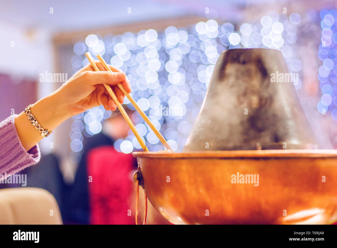 Hot asian girl hi-res stock photography and images - Alamy