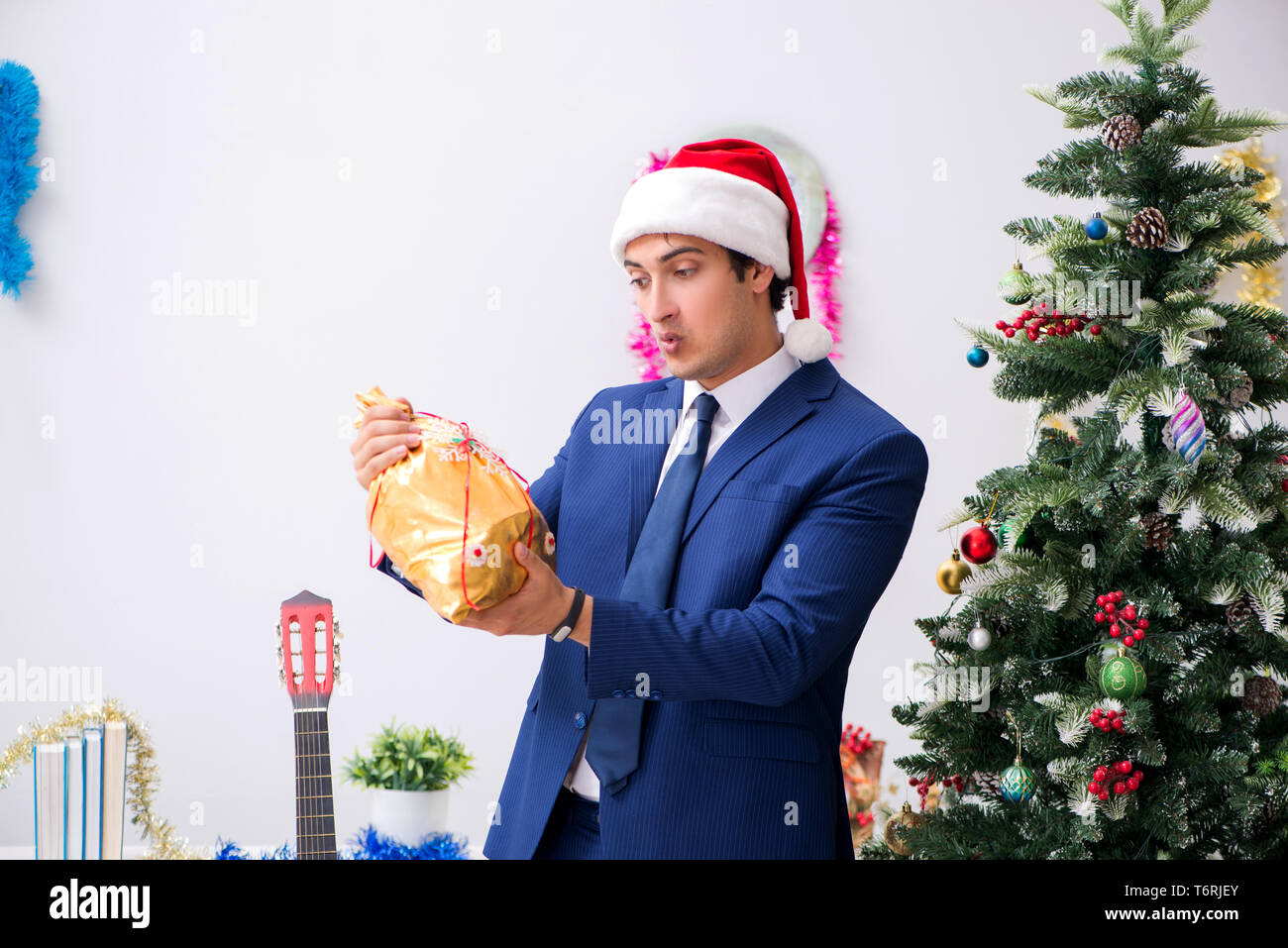 Busy christmas party in home hi-res stock photography and images - Alamy