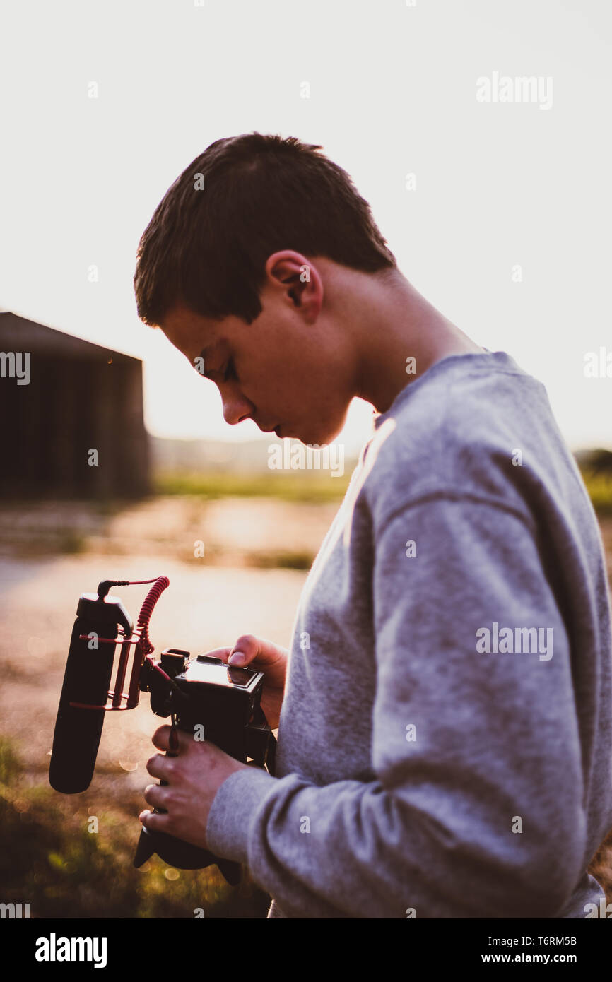 Canon mirrorless camera hi-res stock photography and images - Alamy