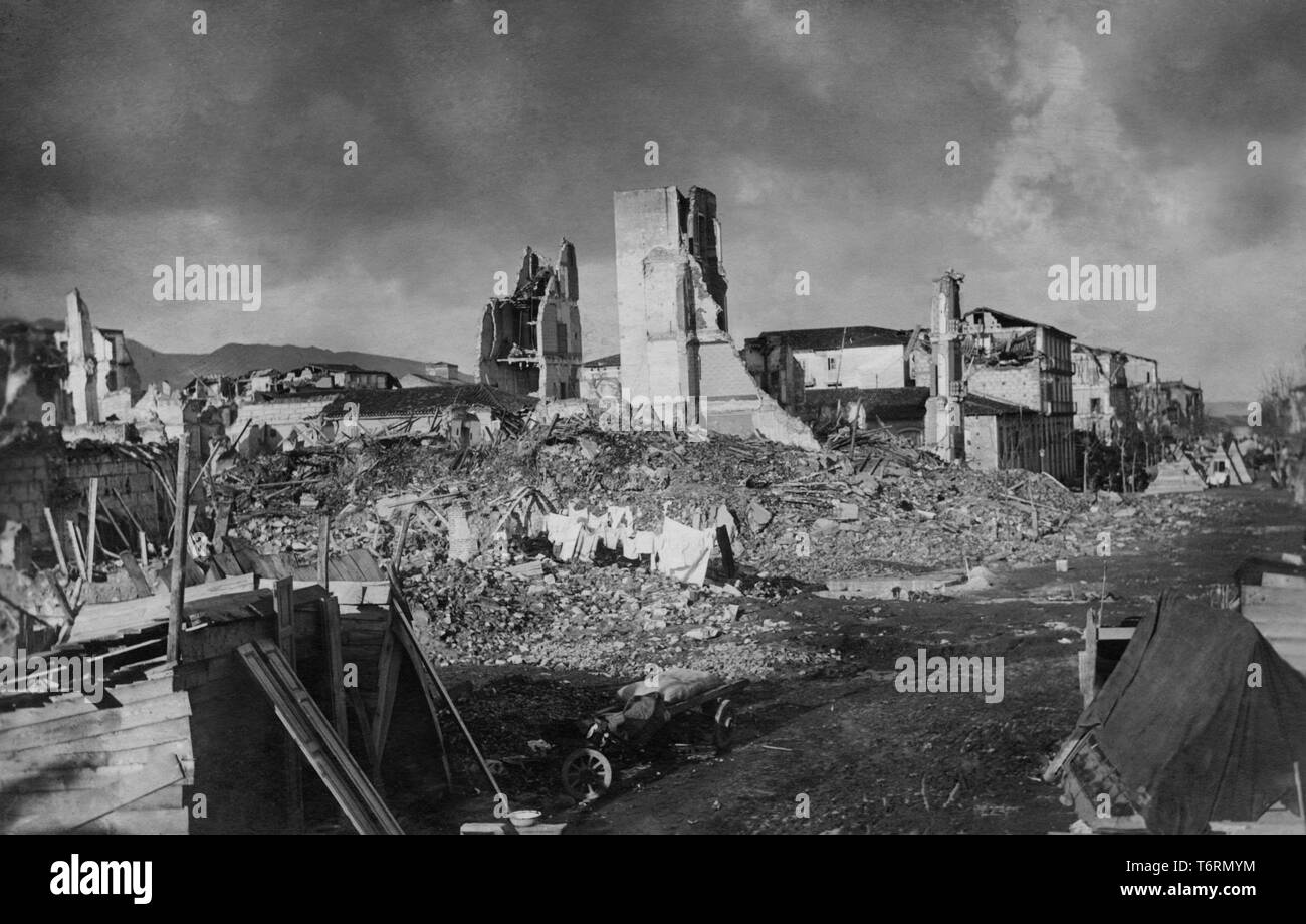 Italy, Sicily, earthquake in Messina, Viale San Martino destroyed, 1908 ...