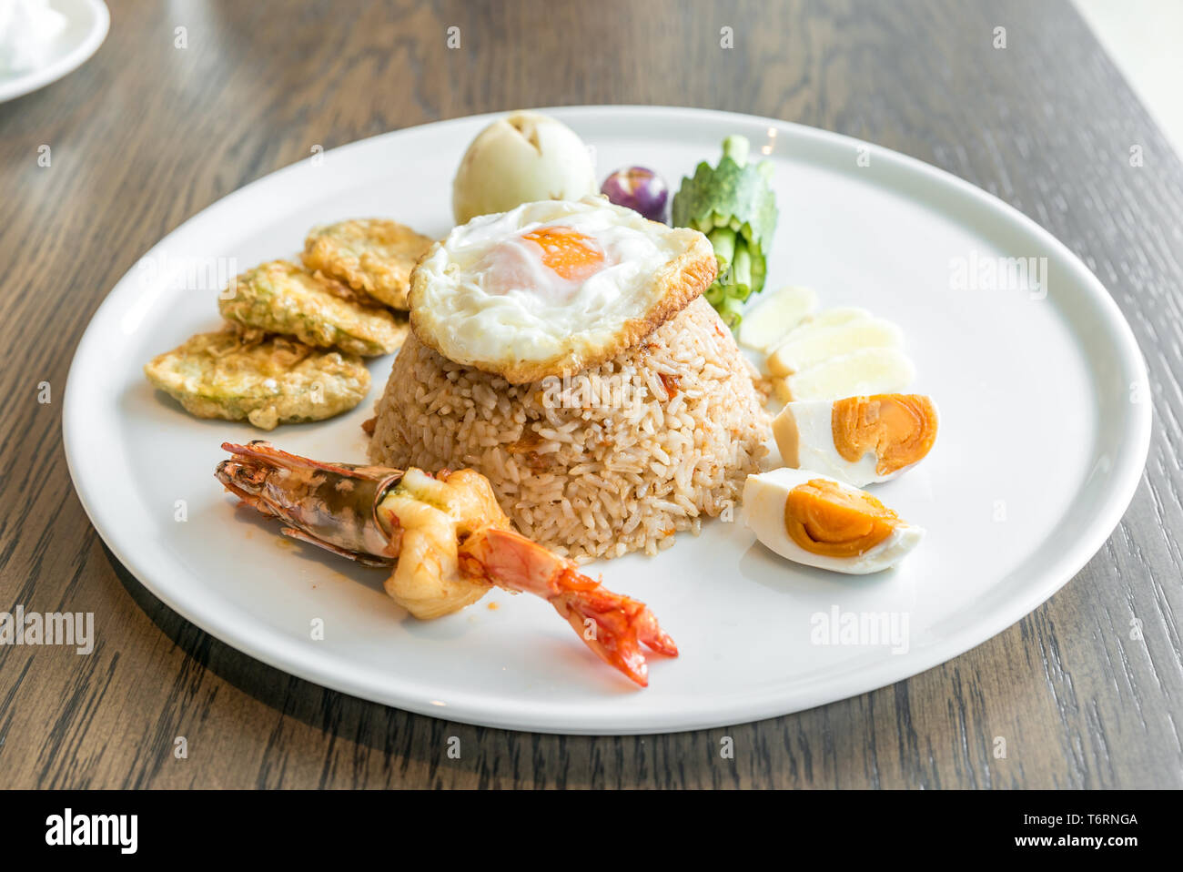 Tiger prawn fried rice Stock Photo - Alamy