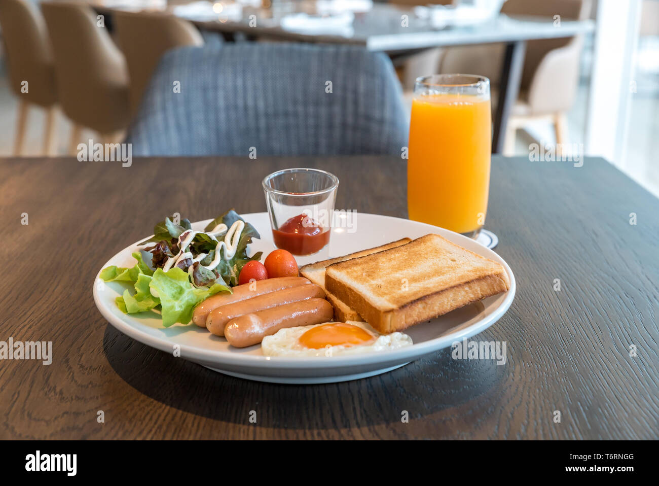 Toast and jam breakfast set hi-res stock photography and images - Alamy